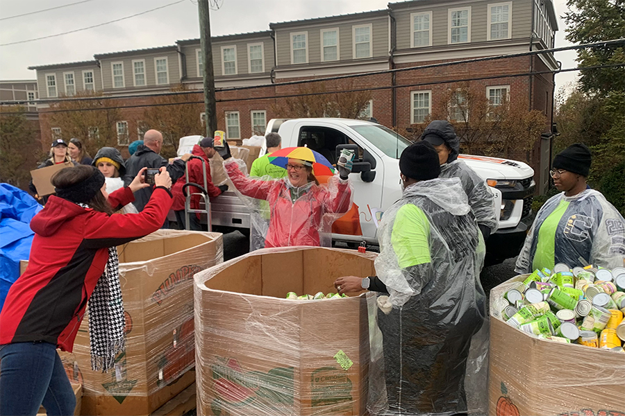 Pope & Land Volunteers at 11Alive’s 41st Annual Can-A-Thon | Pope and Land